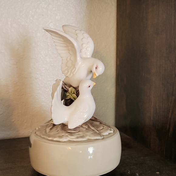 Vintage | Art | Vintage Otagiri White Dove Music Box Beautiful Dreamer ...